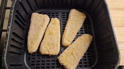 Paniertes Fischfilet in der Heißluftfritteuse - Würziges Gulasch